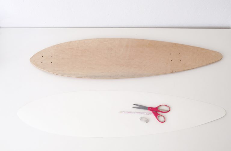 Longboarding in Berlin // DIY: Longboard Handlettering Project