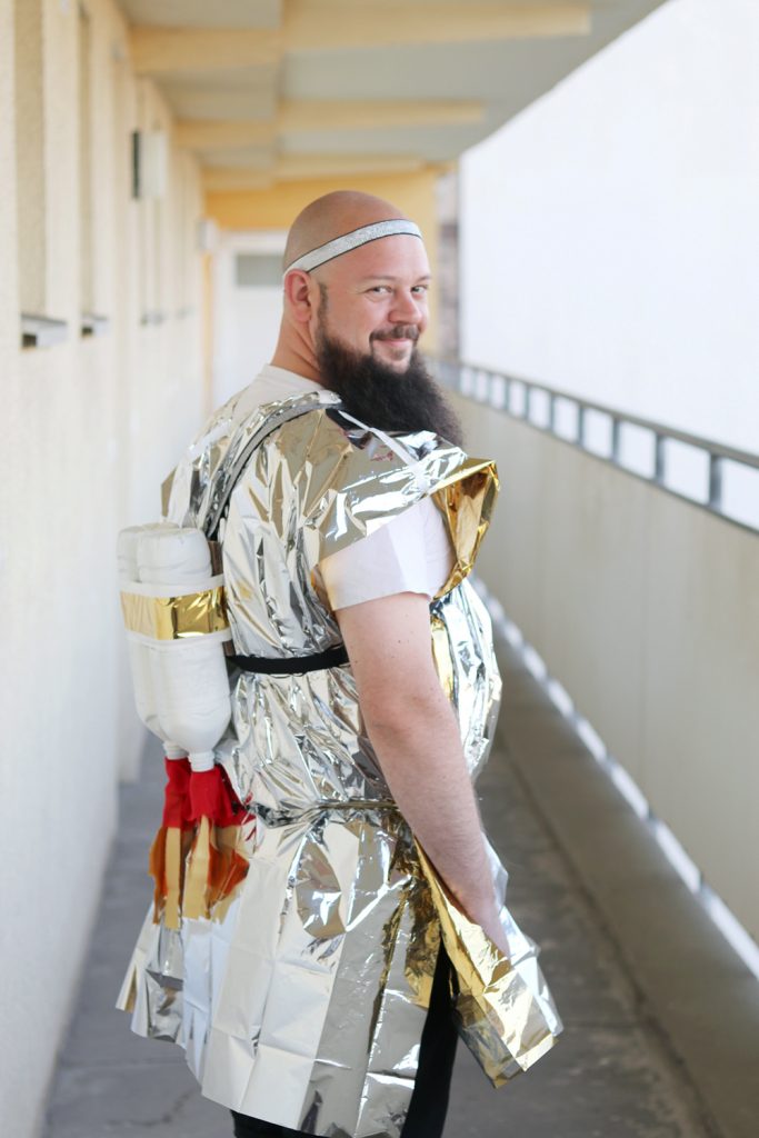 DIY: Make Space Party Costumes Yourself - via Luloveshandmade.com